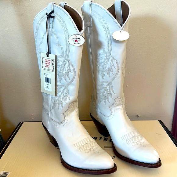 Idyllwind | Shoes | Brand New White Cowboy Boots Idyllwind By Miranda ...